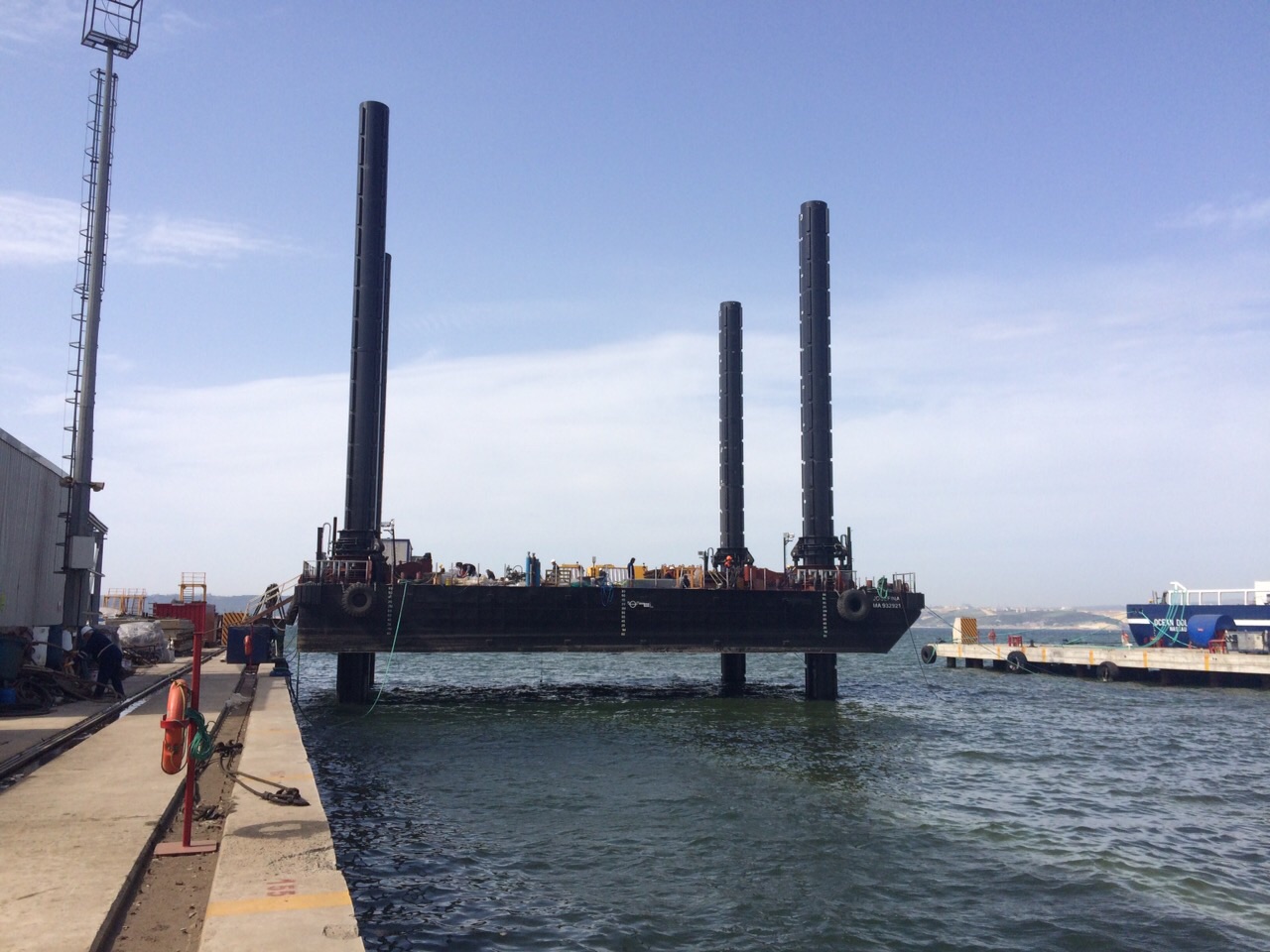 JACK-UP BARGES - Poseidon