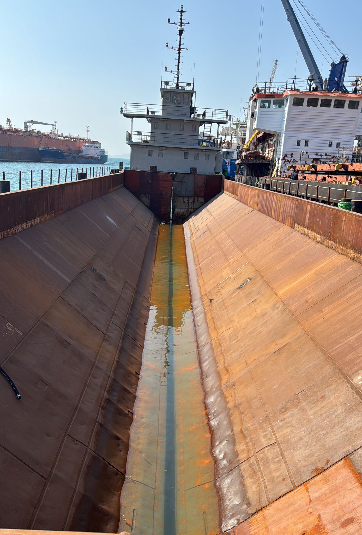 WORK BOATS BARGES AND TUG BOATS - Poseidon